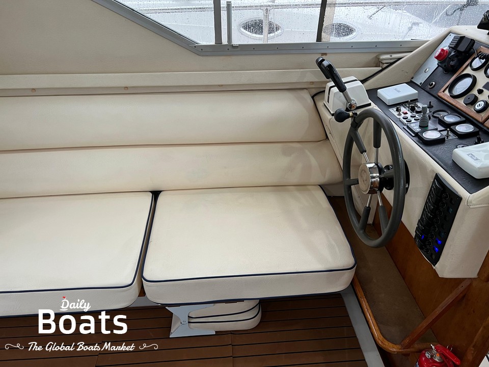 1988 Princess 30Ds Flybridge for sale. View price, photos and Buy 1988 ...