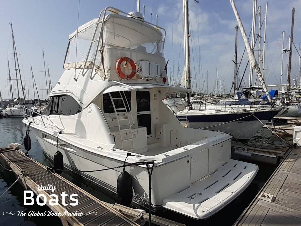 2006 Riviera 37 Flybridge for sale. View price, photos and Buy 2006 ...