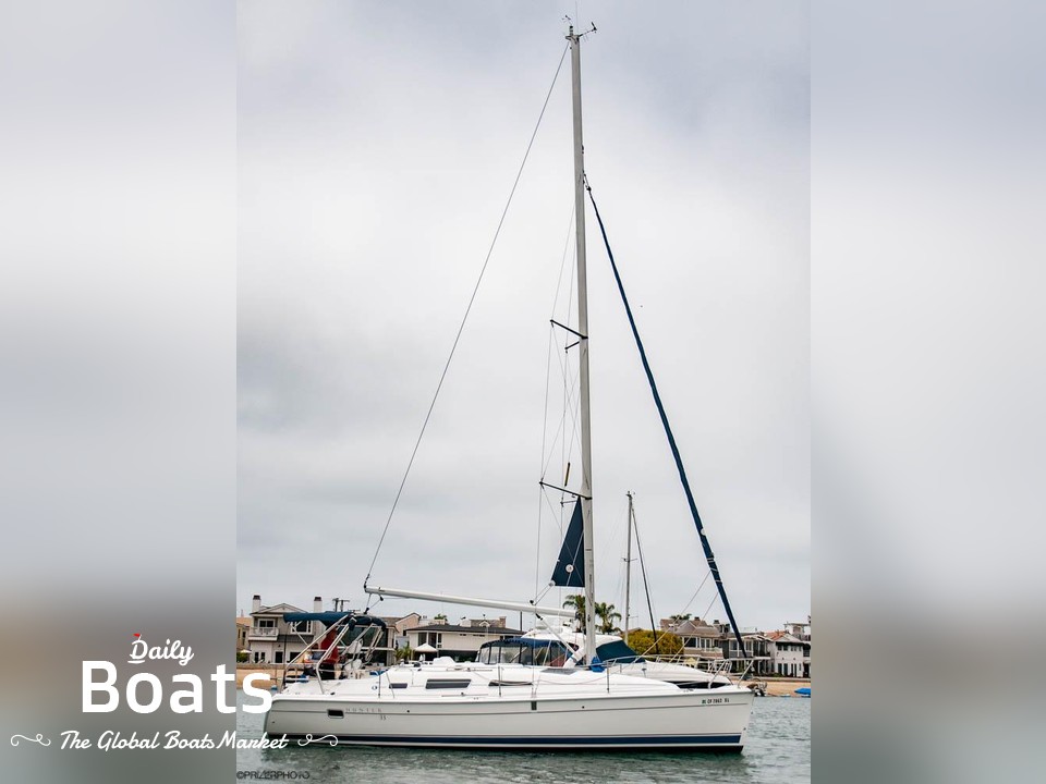 2009 Hunter 33 for sale. View price, photos and Buy 2009 Hunter 33 #285706