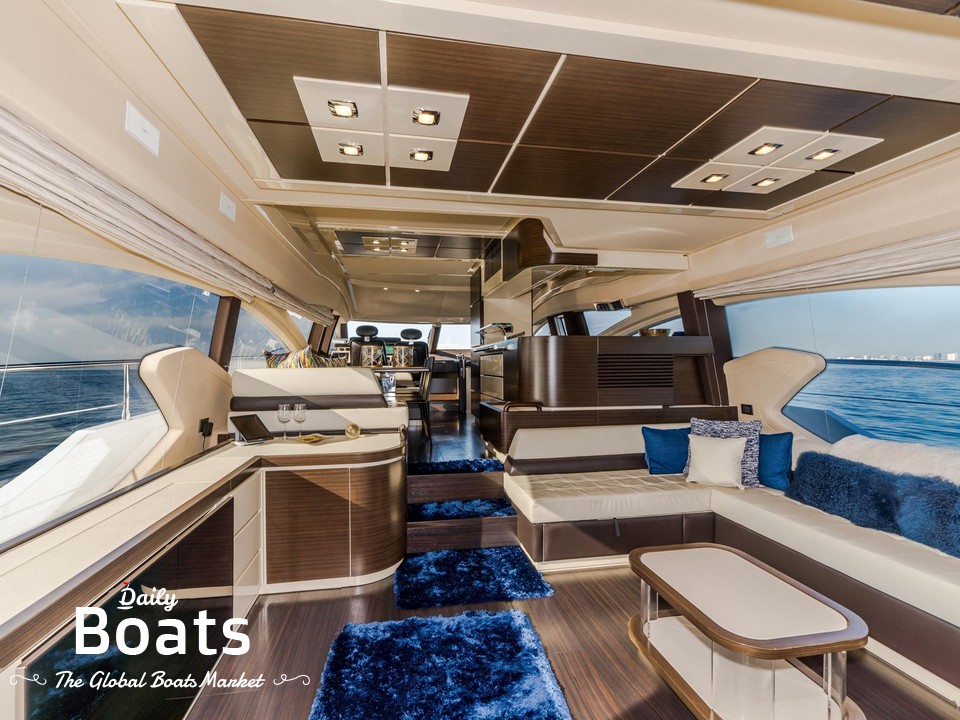 2015 Azimut 70 Flybridge for sale. View price, photos and Buy 2015 ...