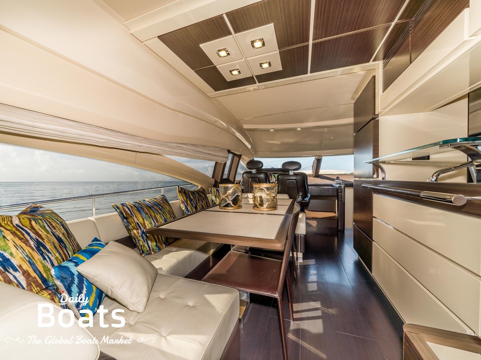 2015 Azimut 70 Flybridge for sale. View price, photos and Buy 2015 ...