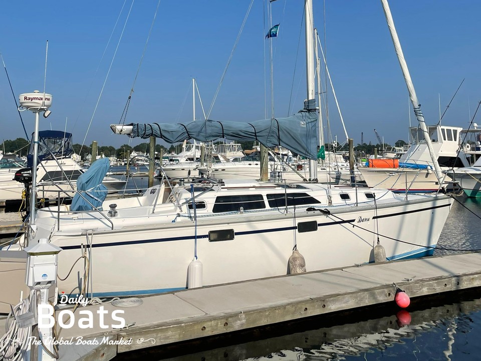 1992 Hunter 33.5 for sale. View price, photos and Buy 1992 Hunter 33.5 ...