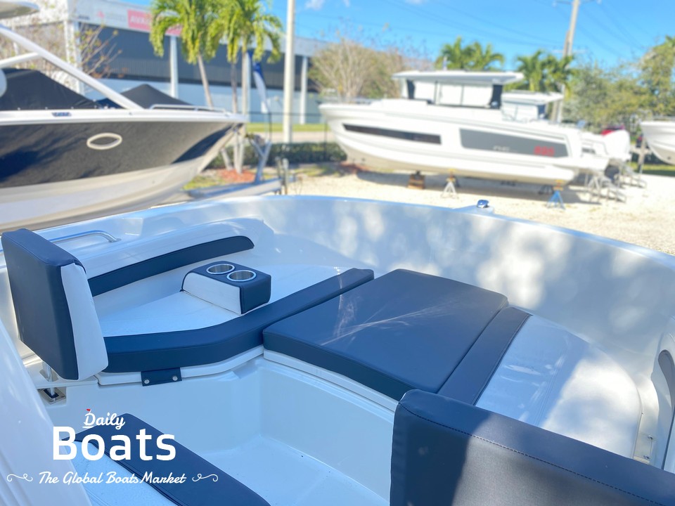 2022 Bayliner Trophy 20 Cx for sale. View price, photos and Buy 2022 ...