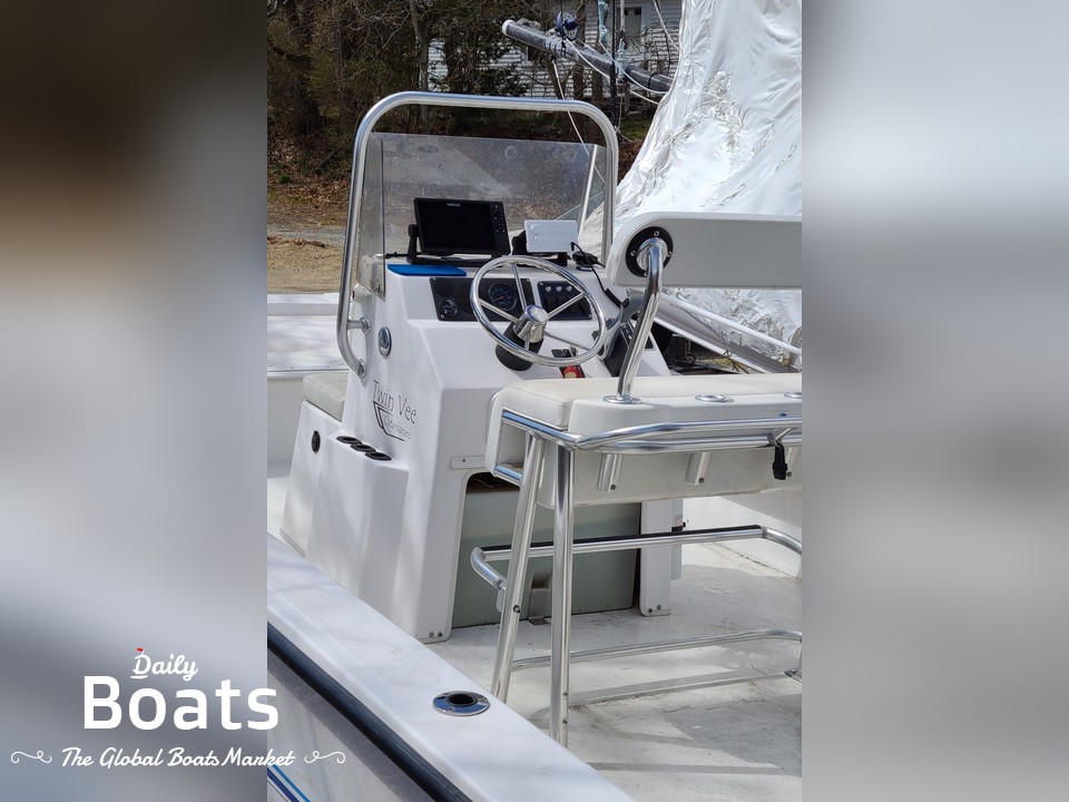 2006 Twin Vee Bay Cat 19 for sale. View price, photos and Buy 2006 Twin ...