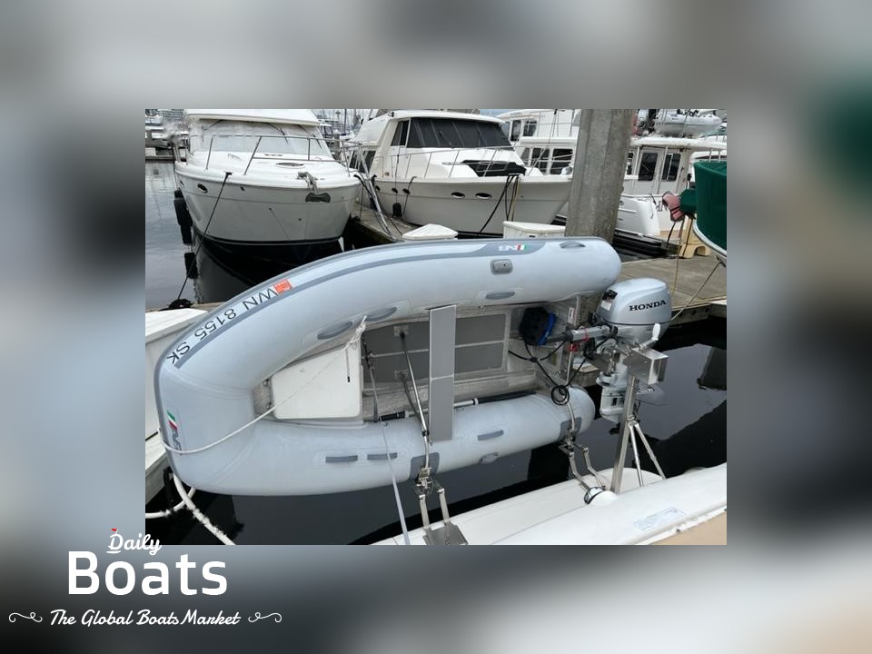 2013 Tiara Yachts 3500 Sovran for sale. View price, photos and Buy 2013 ...