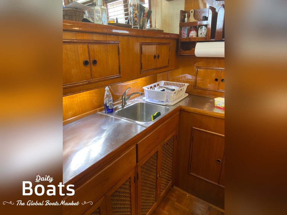 1983 CHB Double Cabin for sale. View price, photos and Buy 1983 CHB ...