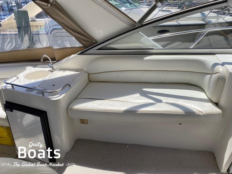 2001 Larson Cabrio 330 Mid Cabin for sale. View price, photos and Buy ...