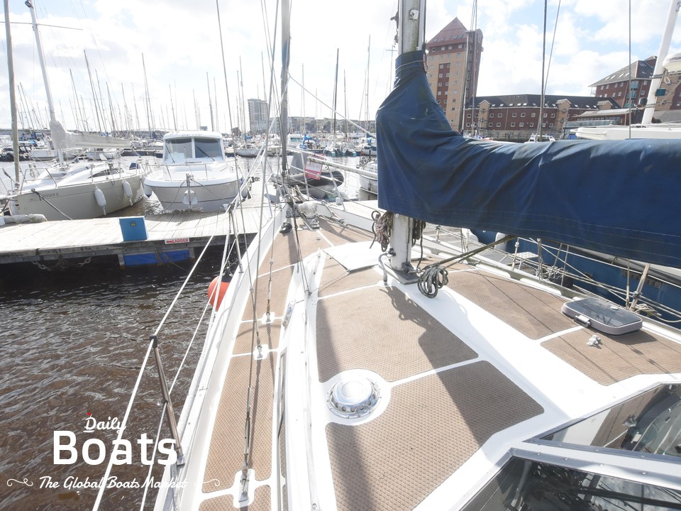 1983 Colvic Victor 34 for sale. View price, photos and Buy 1983 Colvic ...