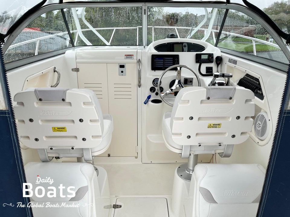 2007 Boston Whaler 255 Conquest for sale. View price, photos and Buy ...