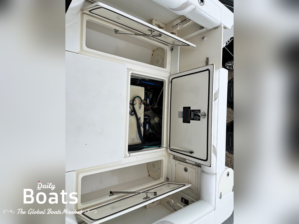 2007 Boston Whaler 255 Conquest for sale. View price, photos and Buy ...