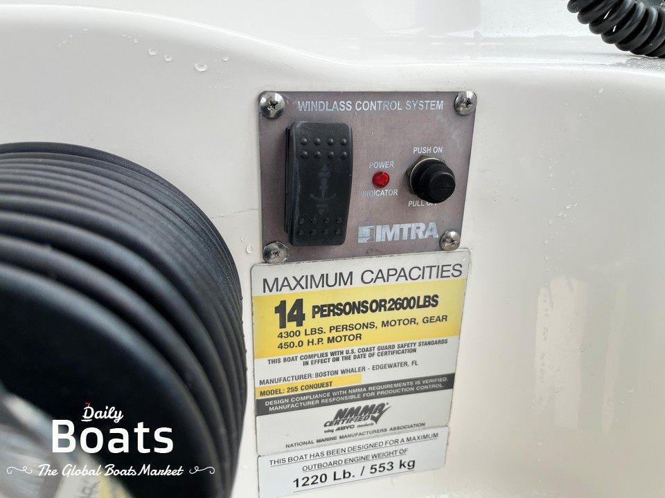 2007 Boston Whaler 255 Conquest for sale. View price, photos and Buy ...