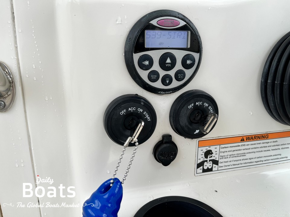 2007 Boston Whaler 255 Conquest for sale. View price, photos and Buy ...