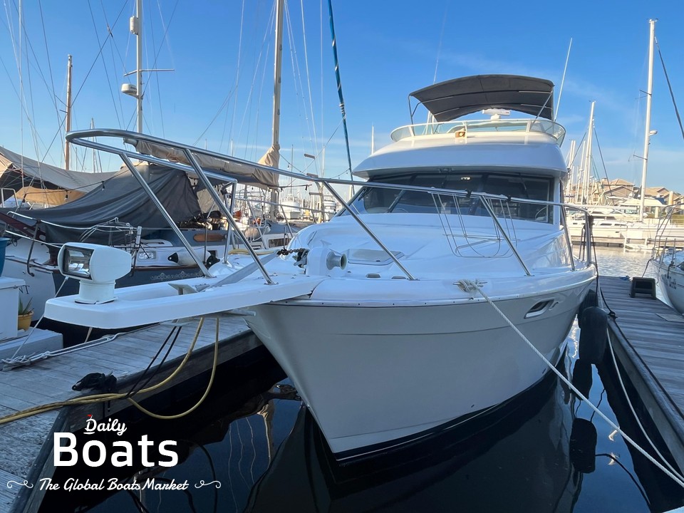 1995 Bayliner 39 Command Bridge for sale. View price, photos and Buy ...