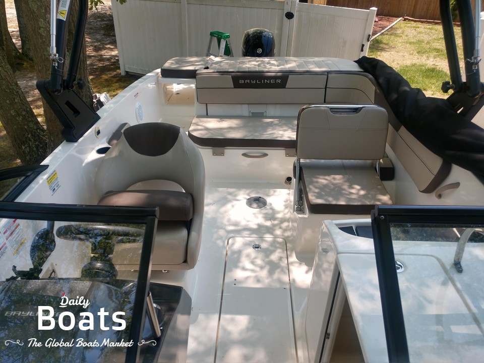 2017 Bayliner Vr 6 Bowrider for sale. View price, photos and Buy 2017 ...