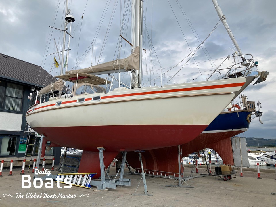 1985 Contest 38S for sale. View price, photos and Buy 1985 Contest 38S ...