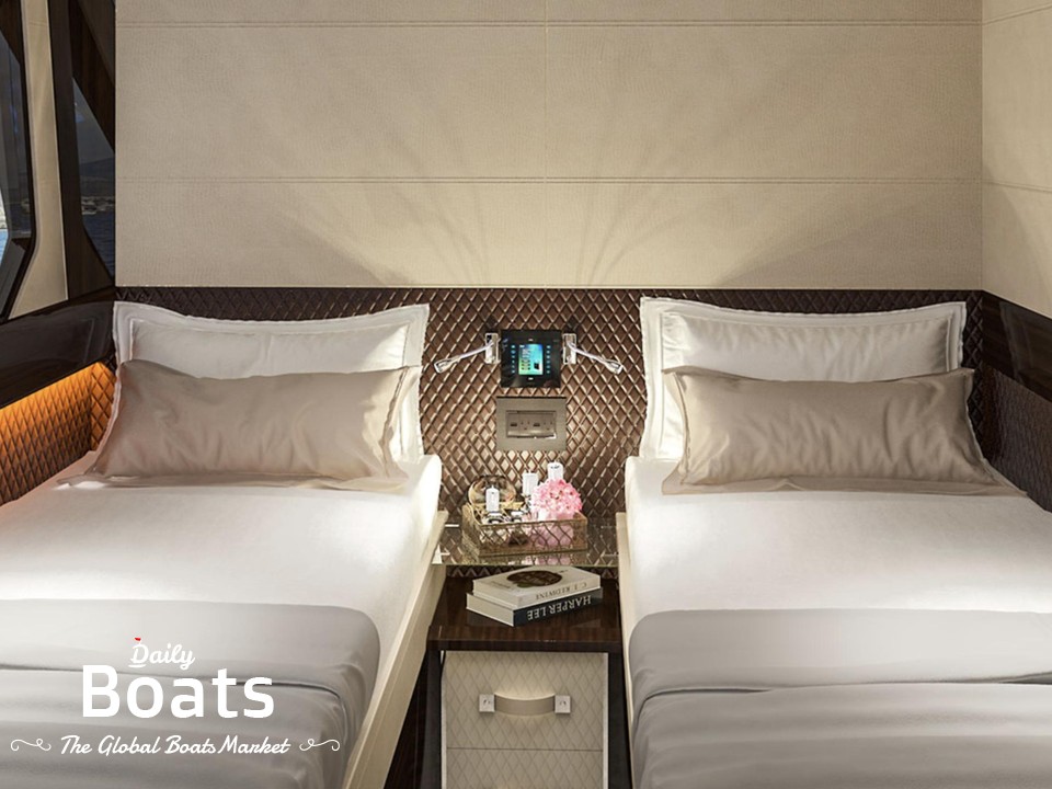 2022 Lazzara Yachts Lsx 67 for sale. View price, photos and Buy 2022 ...