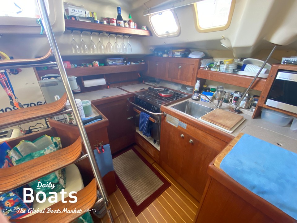 1999 Hunter Passage 420 for sale. View price, photos and Buy 1999 ...
