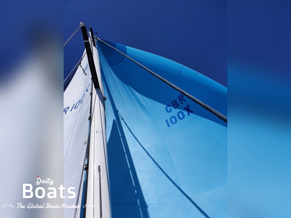 2013 J Boats J/100 for sale. View price, photos and Buy 2013 J Boats J ...