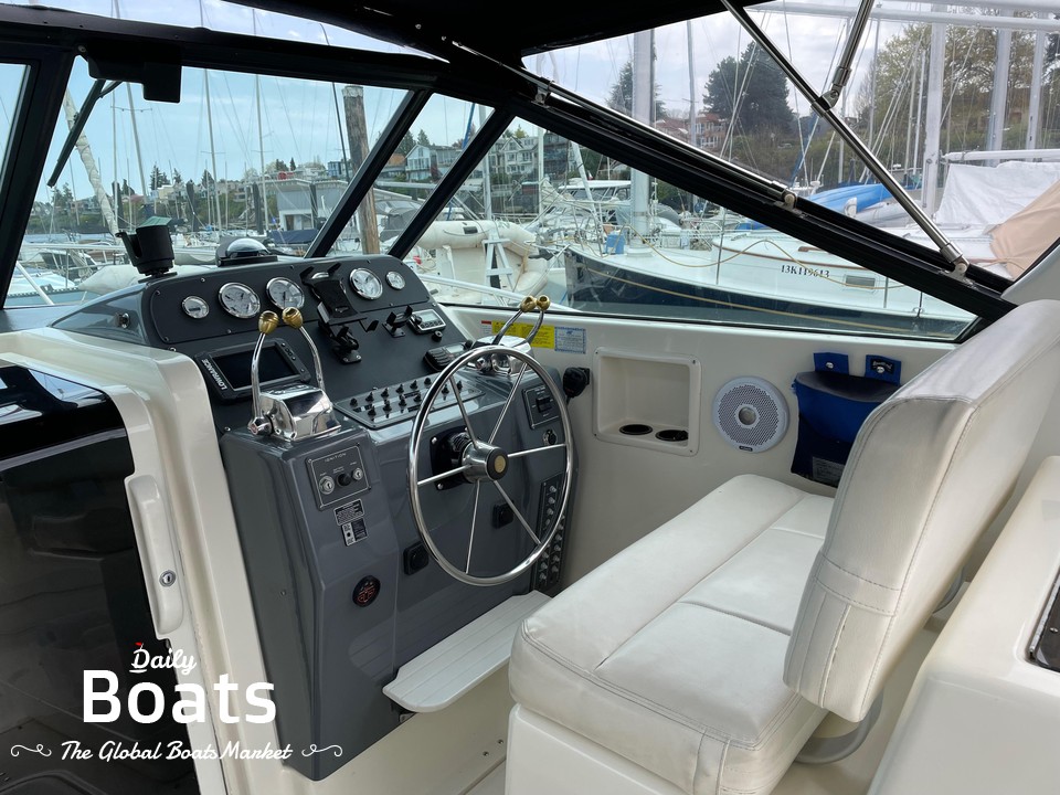 1993 Tiara Sport 31 for sale. View price, photos and Buy 1993 Tiara ...