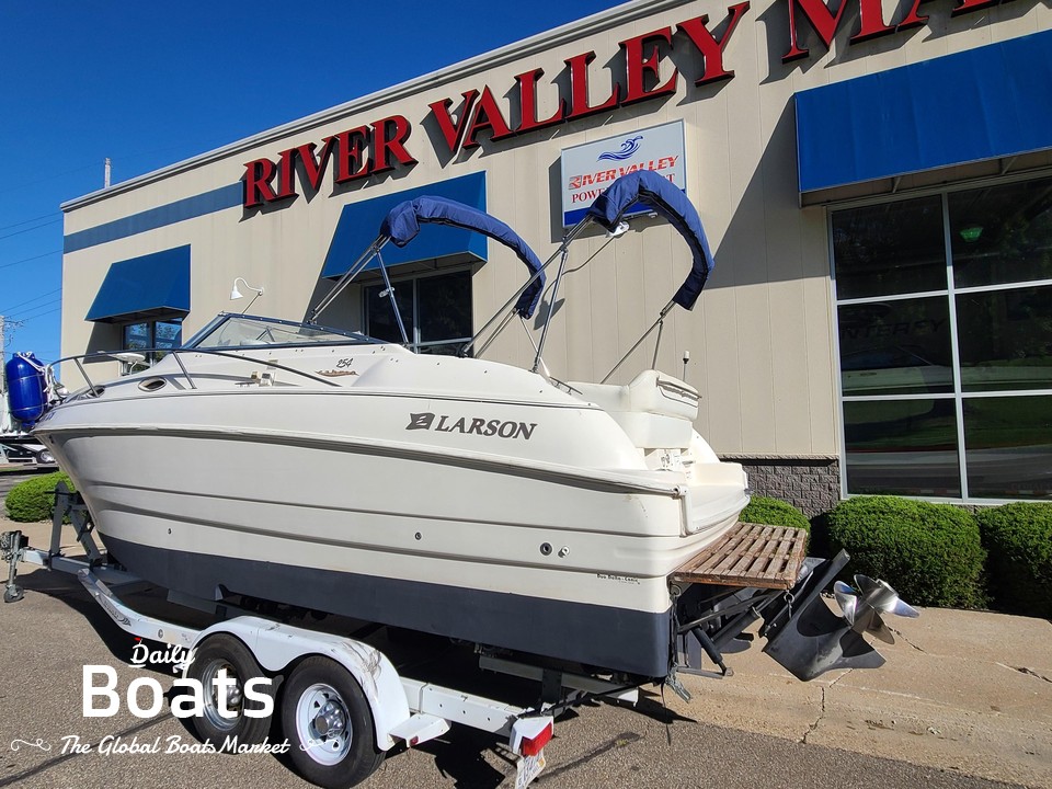 1999 Larson Cabrio 254 Mid Cabin for sale. View price, photos and Buy ...