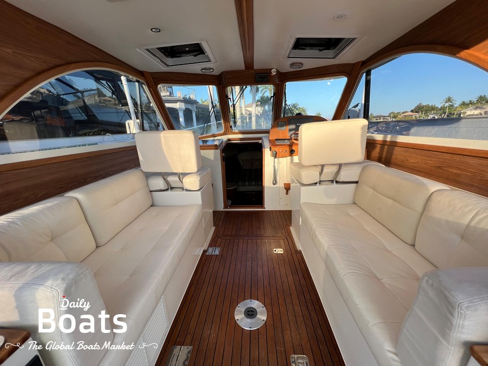2008 Legacy Yachts 32 for sale. View price, photos and Buy 2008 Legacy ...
