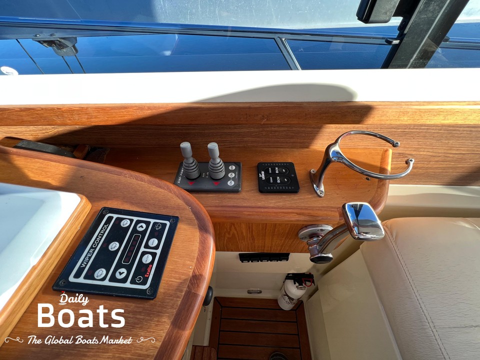 2008 Legacy Yachts 32 for sale. View price, photos and Buy 2008 Legacy ...