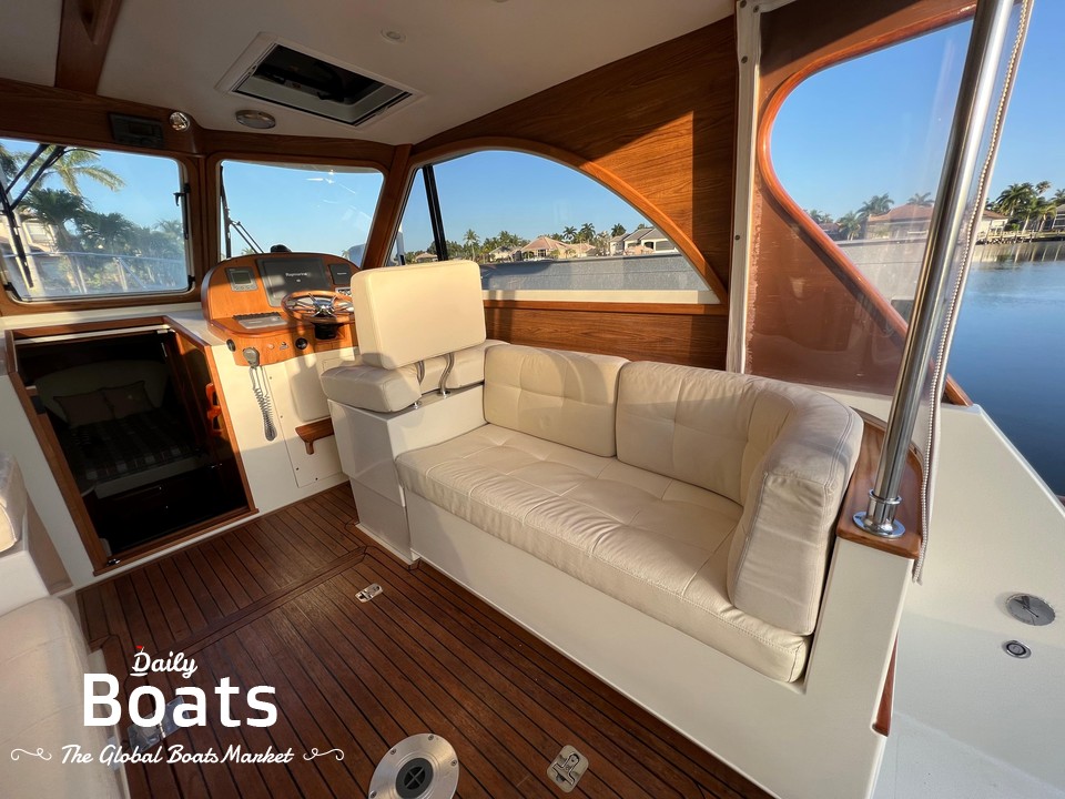 2008 Legacy Yachts 32 for sale. View price, photos and Buy 2008 Legacy ...