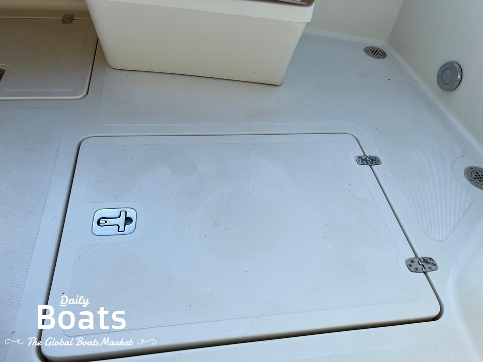 2008 Legacy Yachts 32 for sale. View price, photos and Buy 2008 Legacy ...