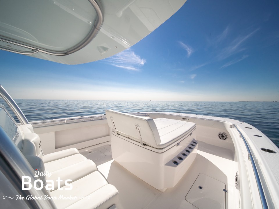 2020 Invincible 40 Catamaran for sale. View price, photos and Buy 2020 ...