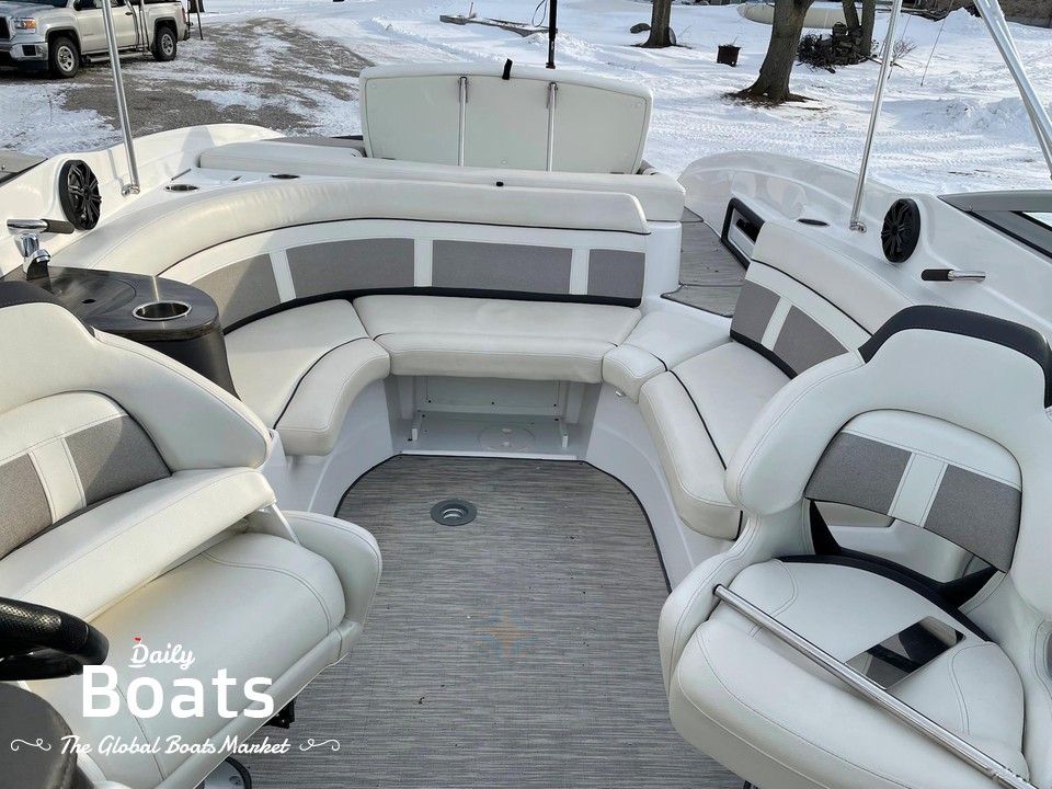 2017 Rinker 26 Qx for sale. View price, photos and Buy 2017 Rinker 26 ...