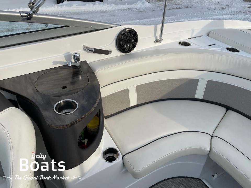 2017 Rinker 26 Qx for sale. View price, photos and Buy 2017 Rinker 26 ...