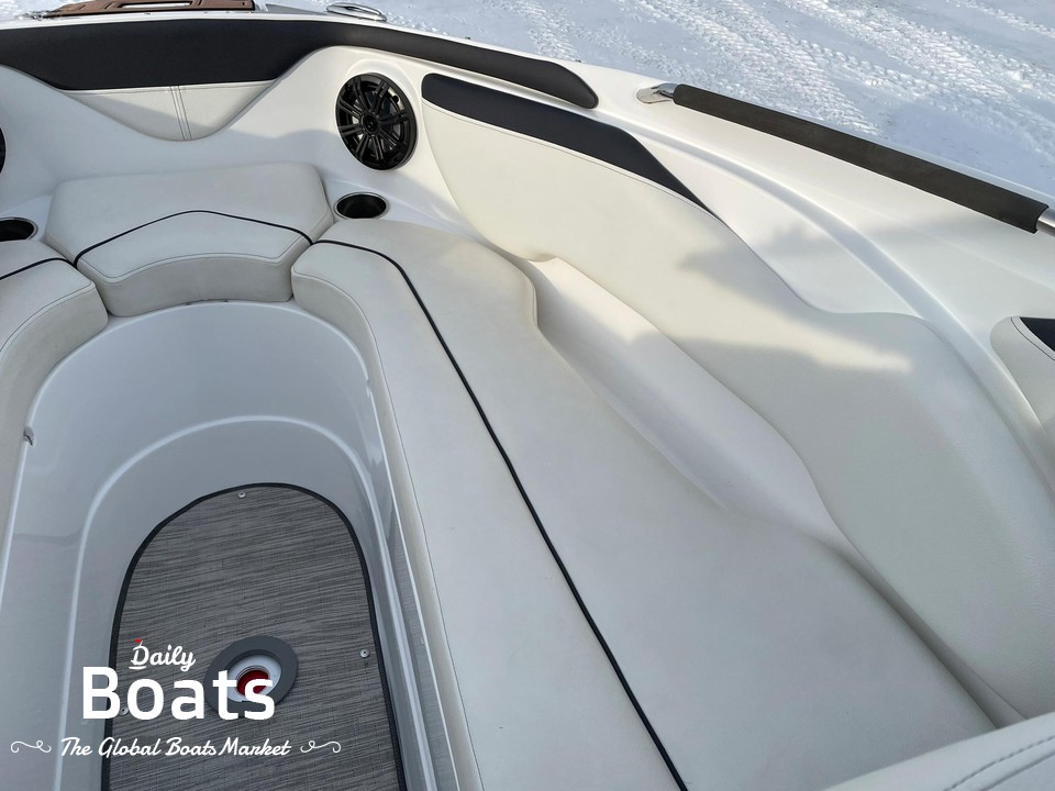 2017 Rinker 26 Qx for sale. View price, photos and Buy 2017 Rinker 26 ...