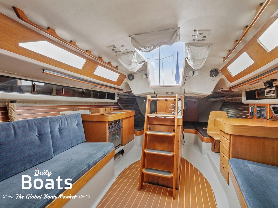 1985 Express 37 for sale. View price, photos and Buy 1985 Express 37 ...