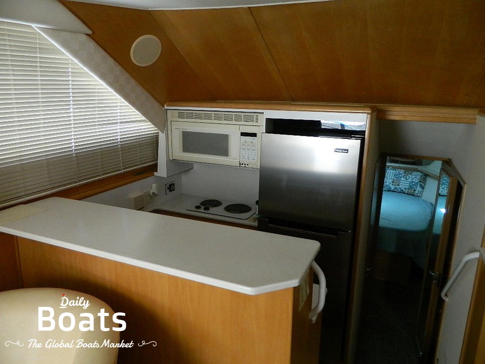 1998 Hatteras 39 Convertible for sale. View price, photos and Buy 1998 ...