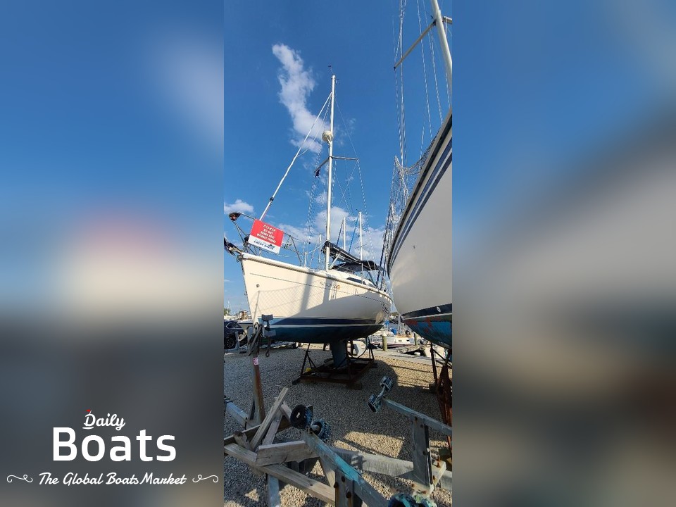 2001 Hunter 290 for sale. View price, photos and Buy 2001 Hunter 290 ...