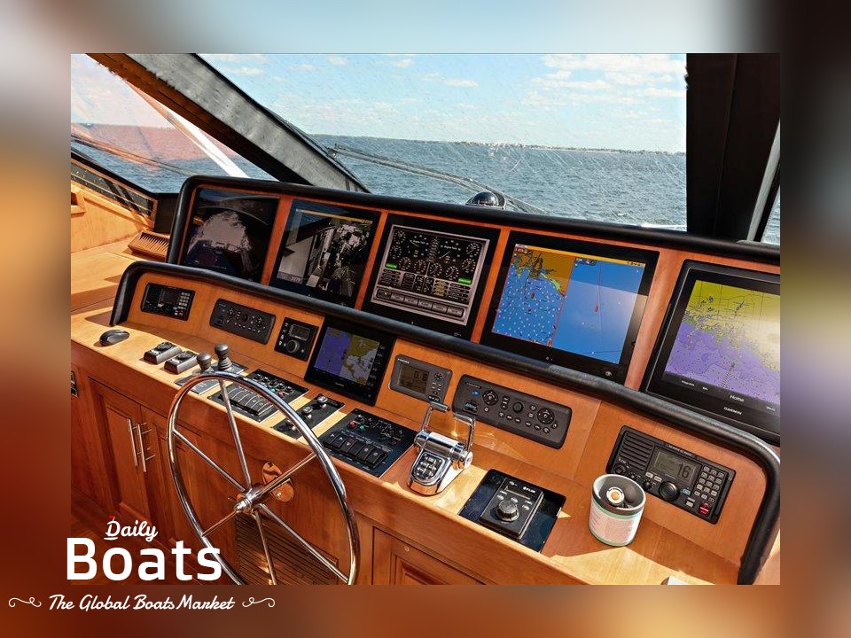 2009 Hatteras 77 Cv for sale. View price, photos and Buy 2009 Hatteras ...