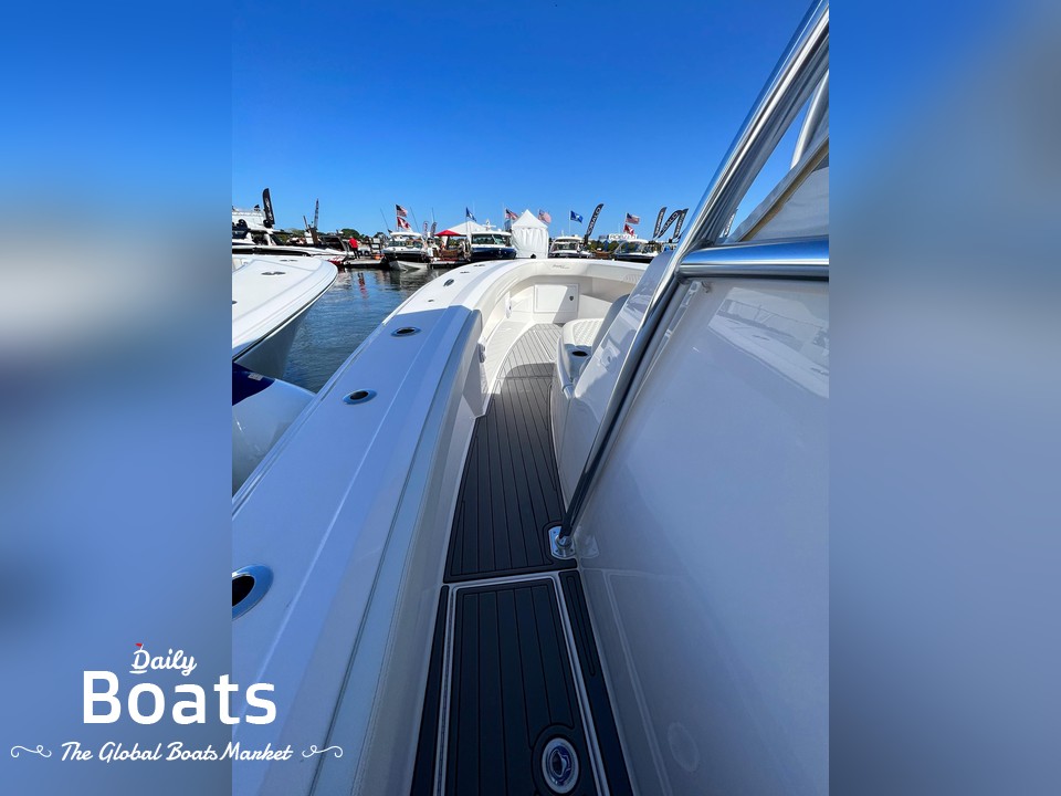 2021 Front Runner 36 Center Console for sale. View price, photos and ...