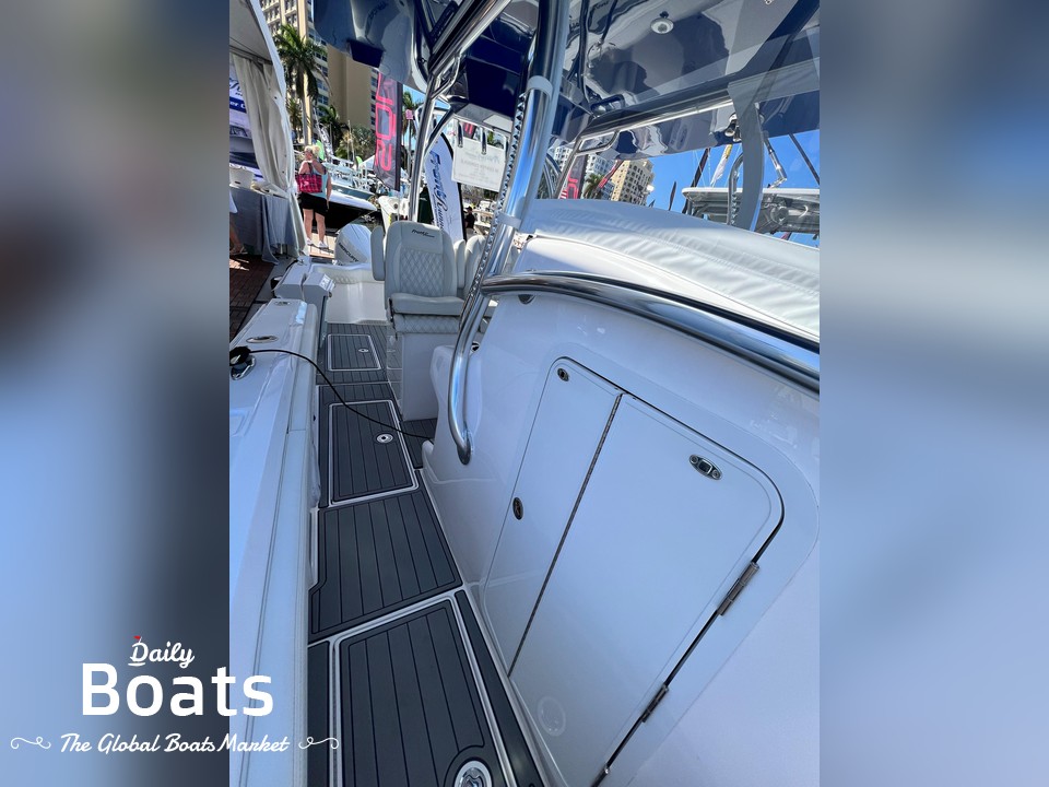 2021 Front Runner 36 Center Console for sale. View price, photos and ...