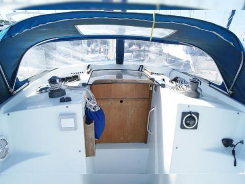 1994 Hunter Channel 32 for sale. View price, photos and Buy 1994 Hunter ...