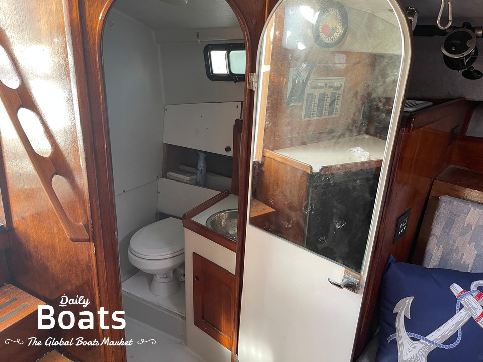 1989 Rampage 31 for sale. View price, photos and Buy 1989 Rampage 31 ...