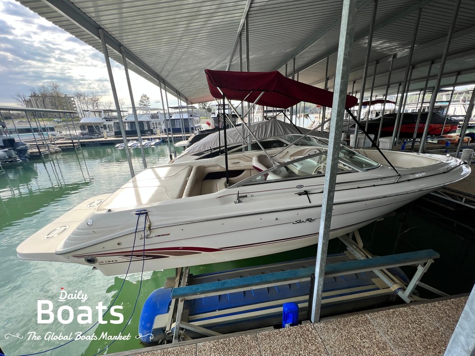 1996 Sea Ray 230 Bow Rider Select for sale. View price, photos and Buy ...