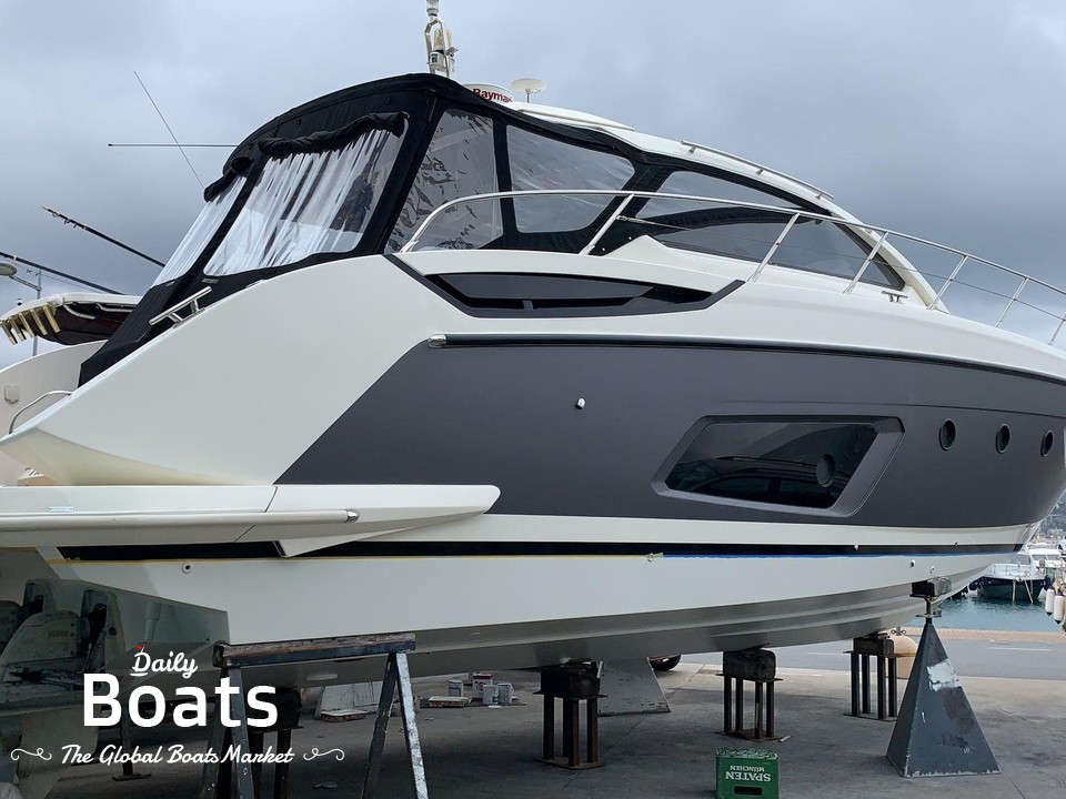 2013 Azimut Atlantis 44 for sale. View price, photos and Buy 2013 ...