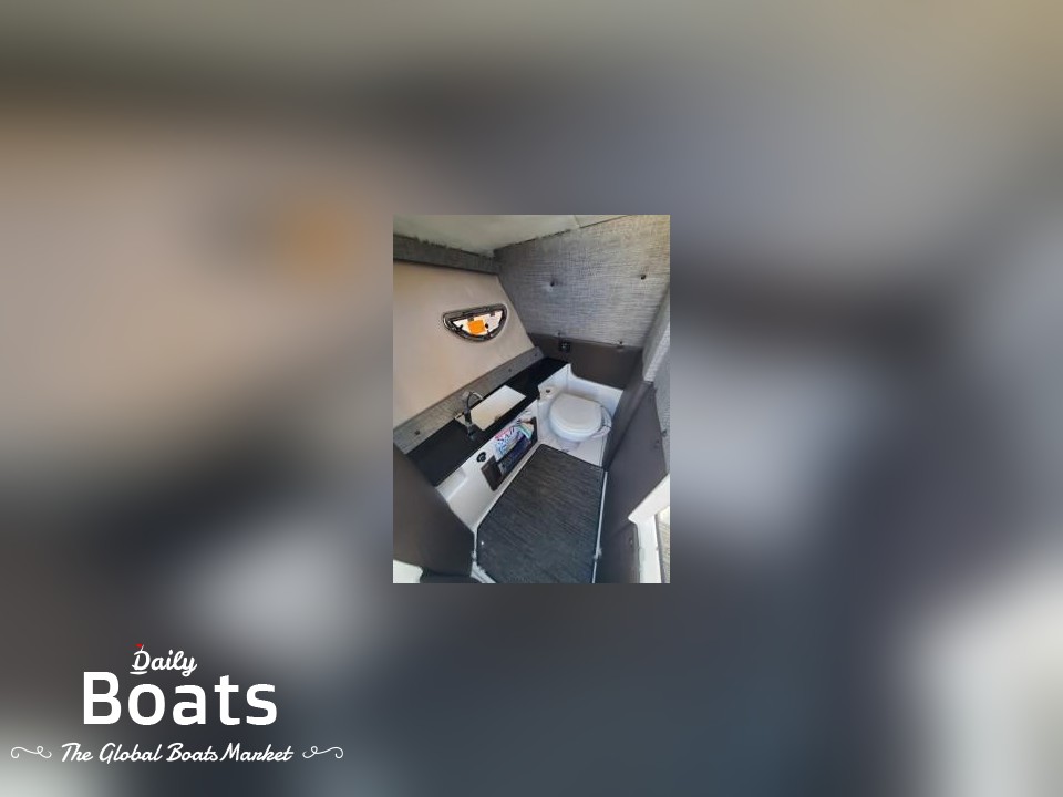 2021 Cobalt 27 R8 for sale. View price, photos and Buy 2021 Cobalt 27 ...