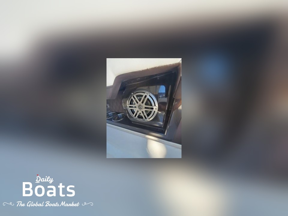 2021 Cobalt 27 R8 for sale. View price, photos and Buy 2021 Cobalt 27 ...