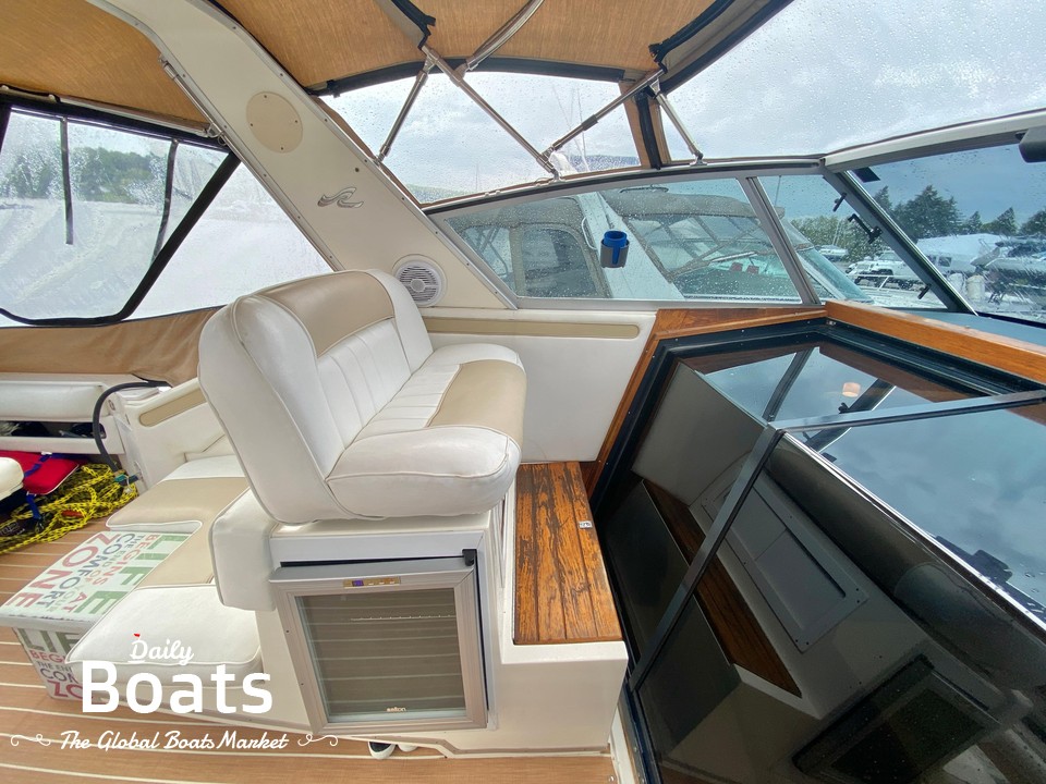 1990 Sea Ray 390 Express Cruiser for sale. View price, photos and Buy ...