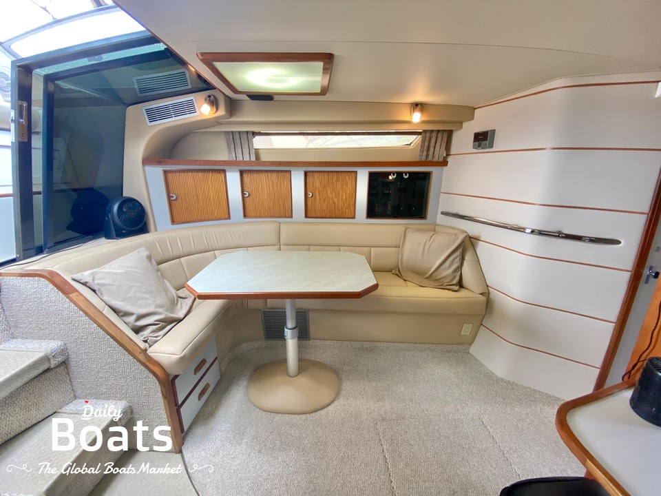 1990 Sea Ray 390 Express Cruiser for sale. View price, photos and Buy ...