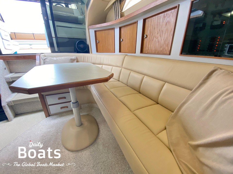 1990 Sea Ray 390 Express Cruiser for sale. View price, photos and Buy ...