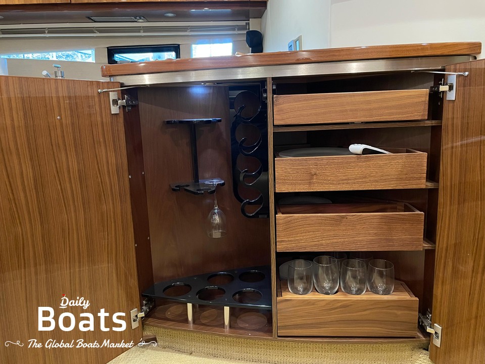 2008 Cobalt 46 Yacht for sale. View price, photos and Buy 2008 Cobalt ...