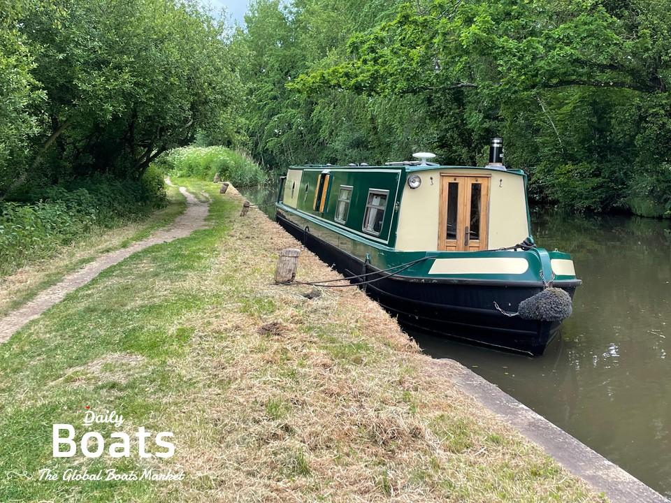 2004 Aqualine 57' Cruiser Stern Narrowboat for sale. View price, photos ...