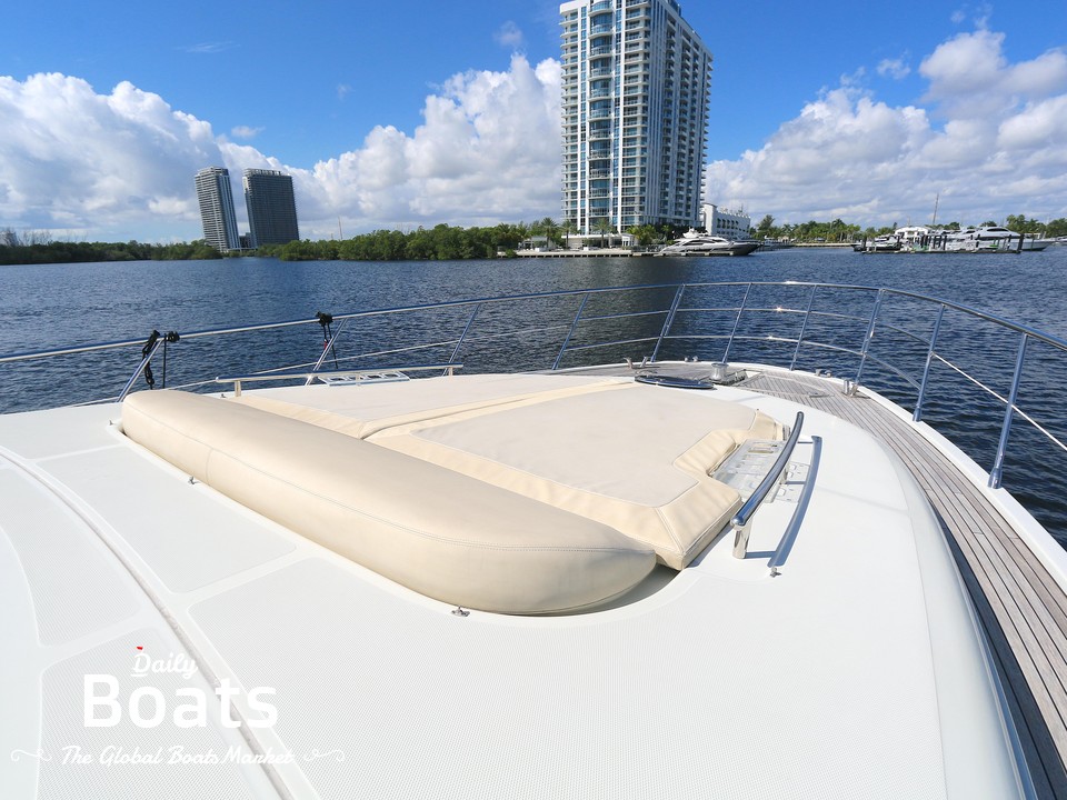 2012 Azimut 72S for sale. View price, photos and Buy 2012 Azimut 72S ...
